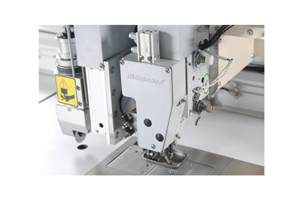 CNC Sewing Machine with cutting blade_CNC sewing for Garment_CNC Sewing ...
